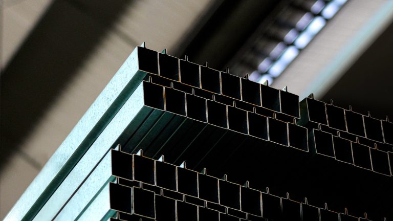 Perfiles tubulares para puertas y ventanas - Perfiles LM